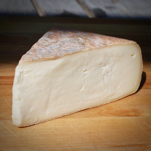 Camembert Cheese Information - How to Buy and How to Serve